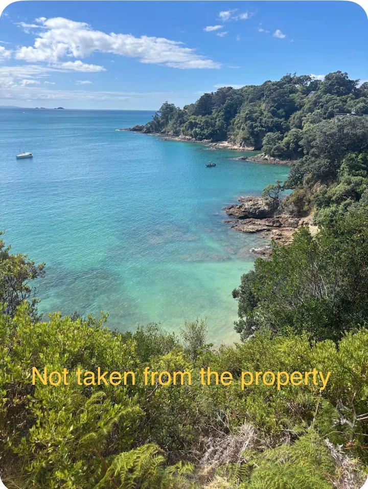 Oneroa Studio With Super Close Beach Access - Waiheke Island