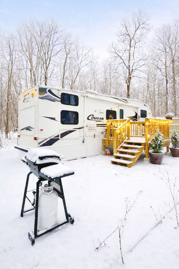 Charming Camper Retreat • Mad River Mtn Ski-in/out - Mad River Moutain, OH