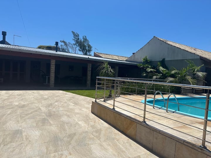 Casa Com Piscina - Tramandaí