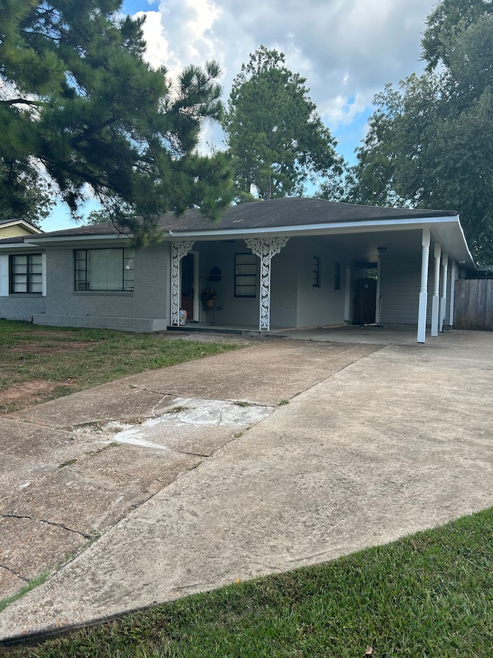 Mid-city Getaway - Shreveport