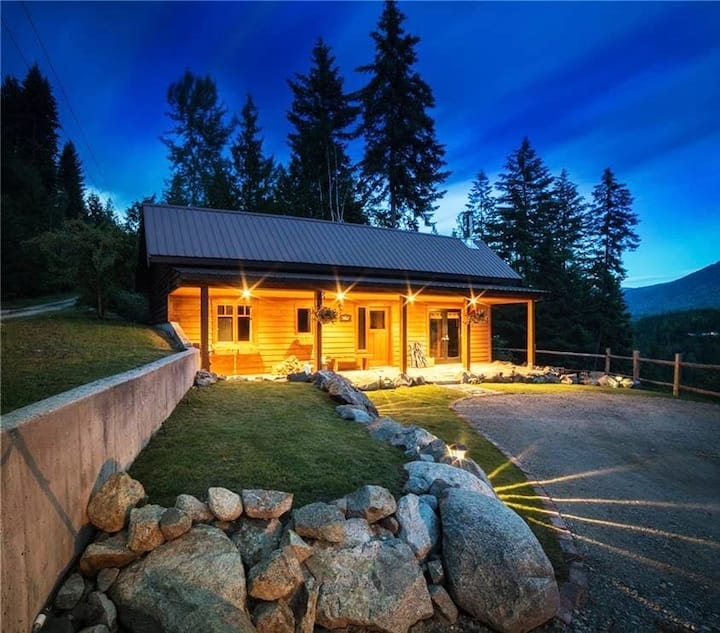 Cottage In "The Woods Nelson" With Lake Views - Nelson