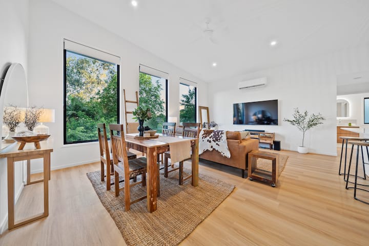 Treetop Retreat Near Brisbane–the Olive Tree House - Logan City