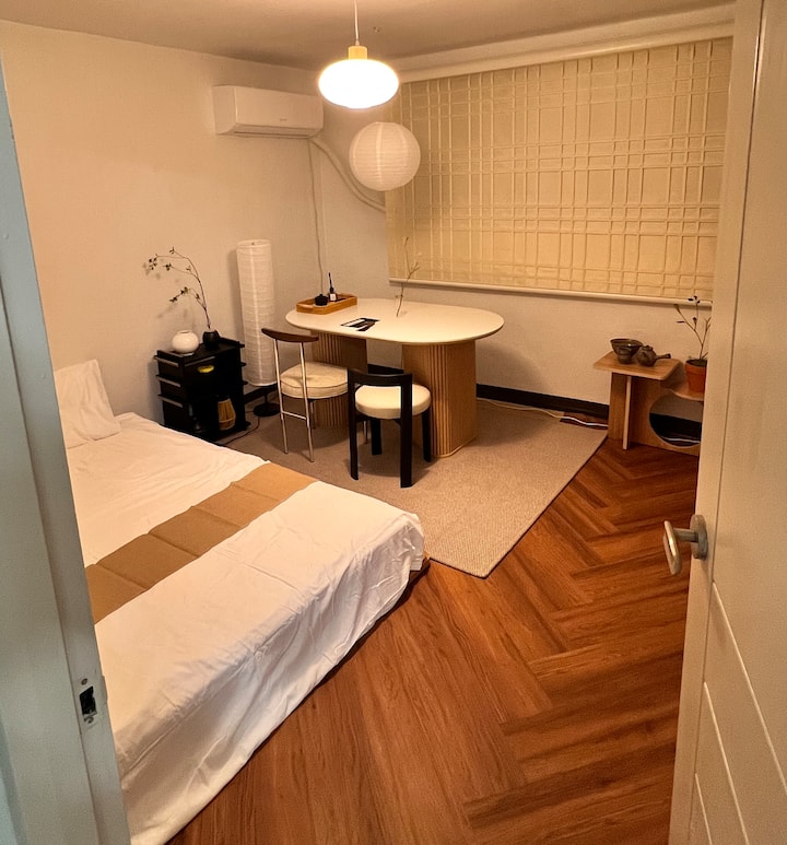 [신규특가]#2룸한옥감성 #신도림#영등포#홍대#최대4명#공항버스5분#고척돔더현대#미스터멘션 - Seoul