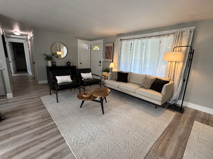 Autzen Game Day Stay - Eugene, OR