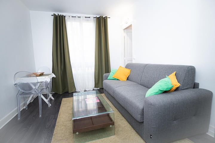 T2 Chambre Salon Pont De L Ourq - Paris