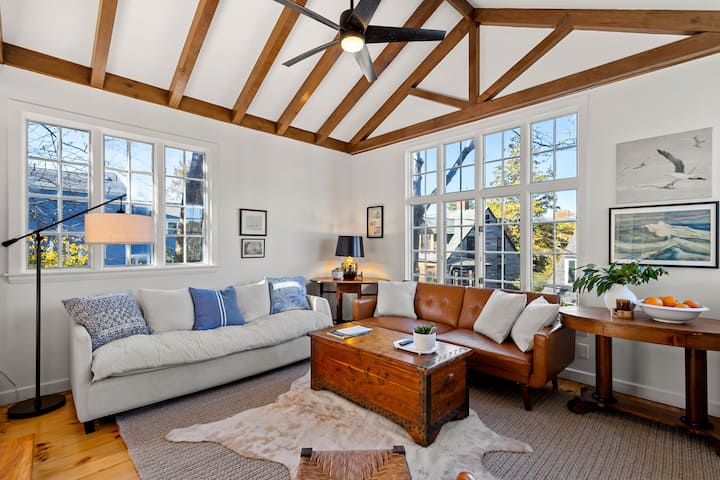 Treehouse By The Sea - Salem, MA