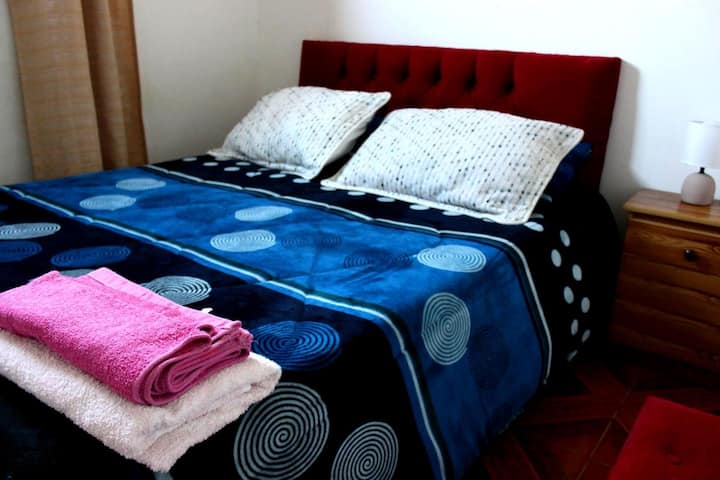 Hotel Habitaciones Cerca Movistar Y Fantasilandia - 聖地牙哥