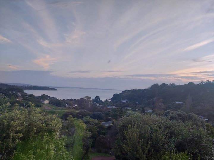 Relax And Recharge At Our Little Slice Of Paradise - Waiheke Island