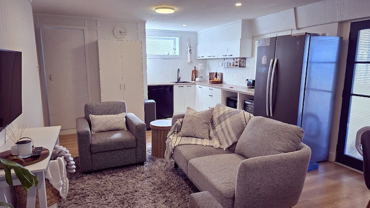 2 Bedroom Guest Unit. - Waiheke Island