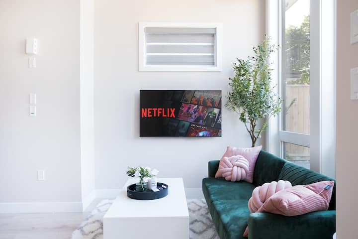 Spacious 6br Retreat | Hot Tub • Bbq • Sleeps 15 - Vancouver