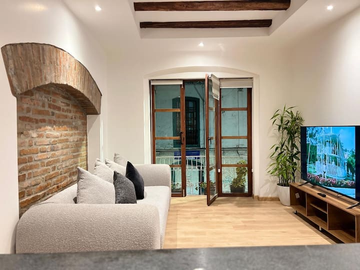 Top Colonial Apartment Near Cathedral 2c - Cuenca