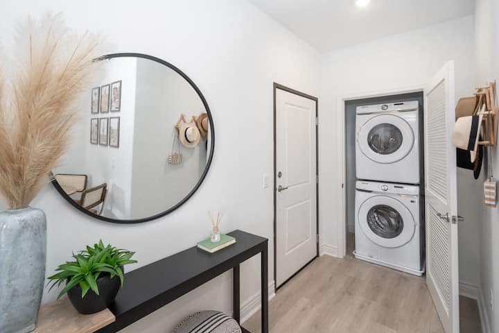 Fresh Vibes And Well-connected To Everywhere! - San Luis Obispo, CA