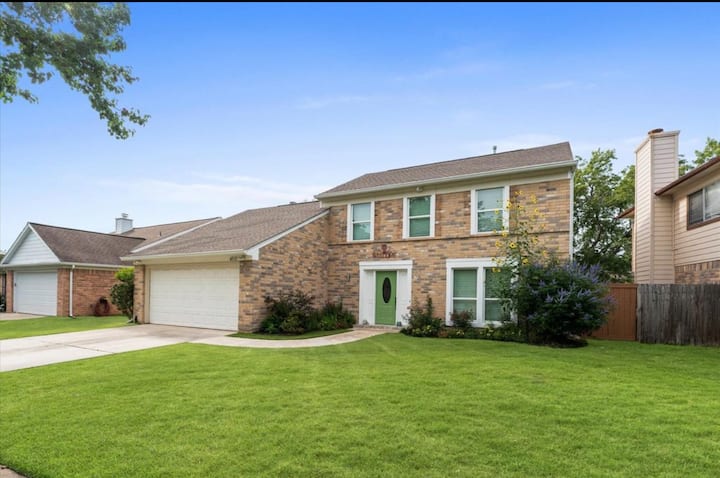 Sweet Escape At Sugarland - Missouri City, TX