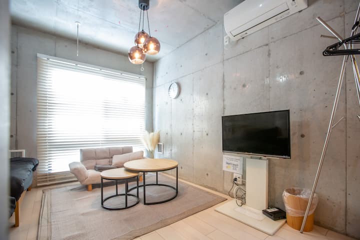 難波＆通天閣徒歩圏！｜Usj・新大阪・空港アクセス抜群！｜広々1ldk｜5名宿泊可｜心地よい滞在 - 難波