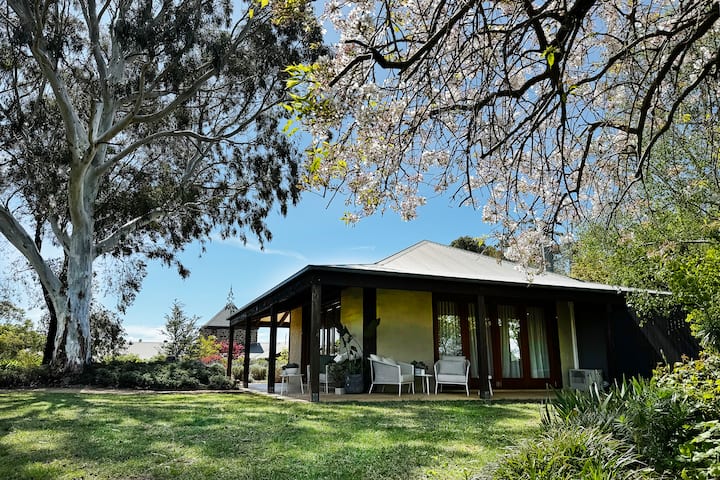 The Pavilion Yarra Valley – Luxury Country Retreat - Yarra Glen
