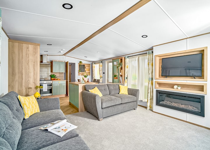 Diamond 2 Bed Caravan (Pet) - New Quay