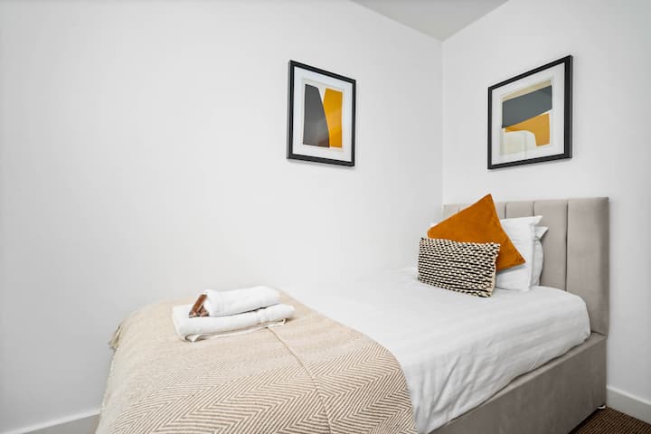 Perfect For Longer Stays, Free Parking, Central - Southampton, UK