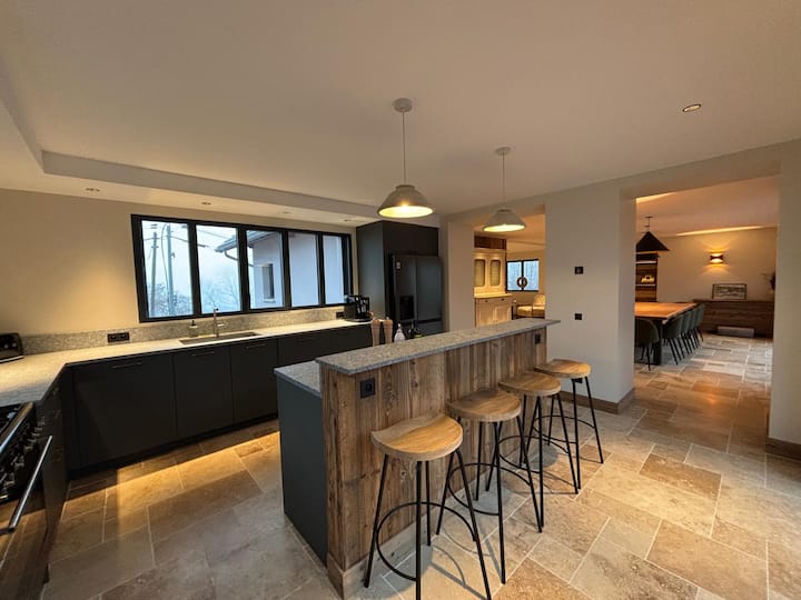 L’orée Du Peney – Maison Modulable De 6 à 14 Pers. - Chambéry