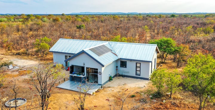 Clair De Lune (Moonlight ) Farm Stay - Botswana