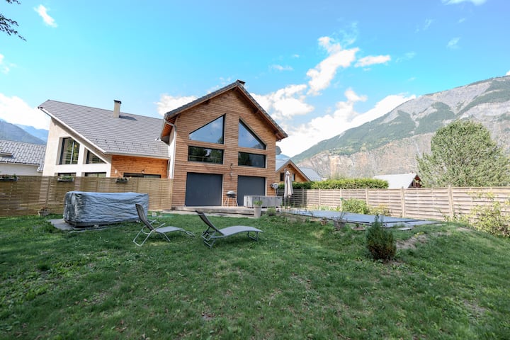 Les Chalets D'oisans | Jacuzzi - Piscine - 20 Pers - Le Bourg-d'Oisans
