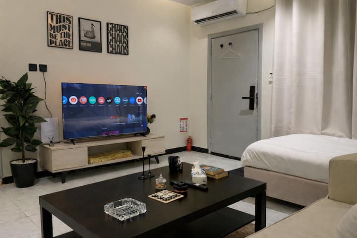 استديو راقي | جلسة خارجية خاصة | دخول ذاتي - Riyadh