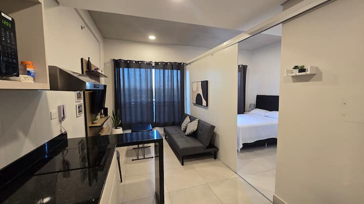 Departamento Monoambiente Moderno Con Wiffi - Asunción