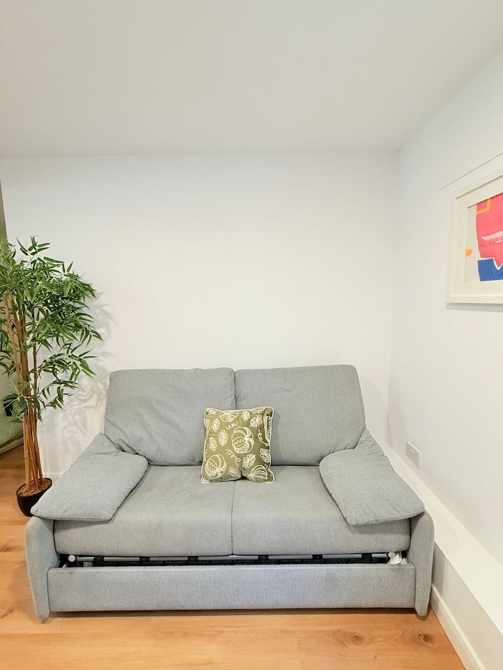 Relaxing Home In City Centre - Gibraltar