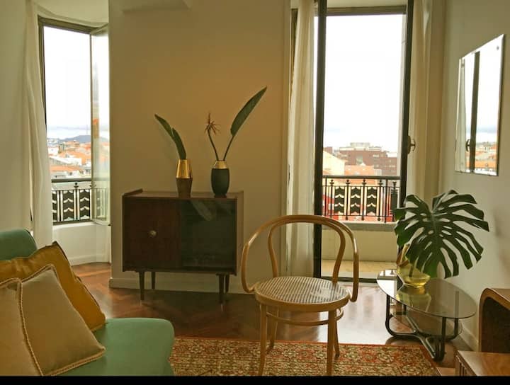 Great Apartment Overlooking The Landmark Bolhão - Oliveira do Douro