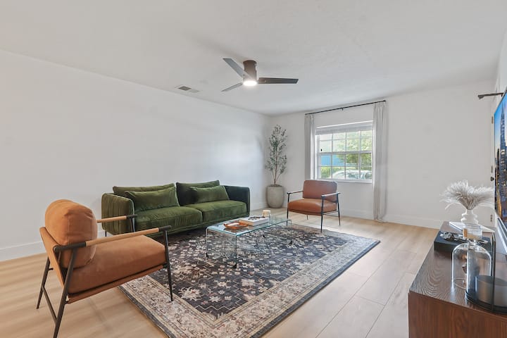 Relax, Explore, Repeat - Your Getaway Awaits. - Winter Park, FL