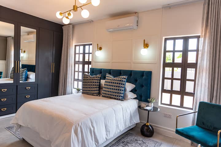 Almond Pine Villa Phakalane - Botswana