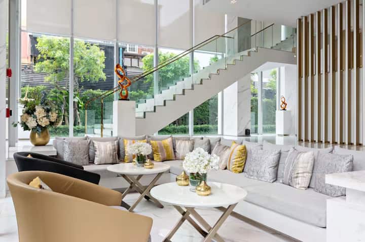 Stylish Luxury 1br • Hyde 11 • Bts Nana & Asok - Bangkok