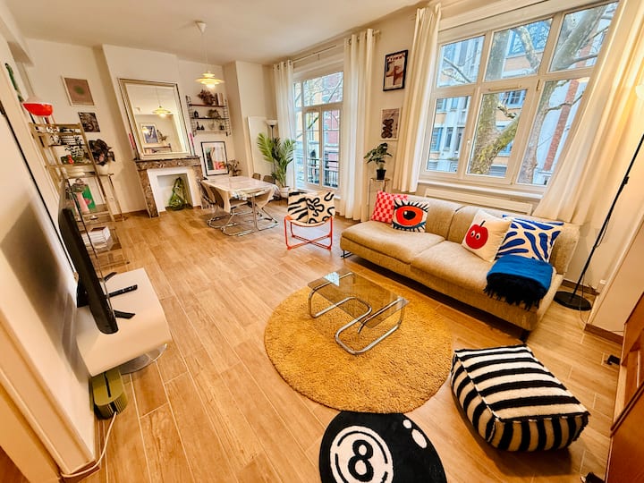 Le Vasarely : Appart Design Centre, Proche Gares - Lille