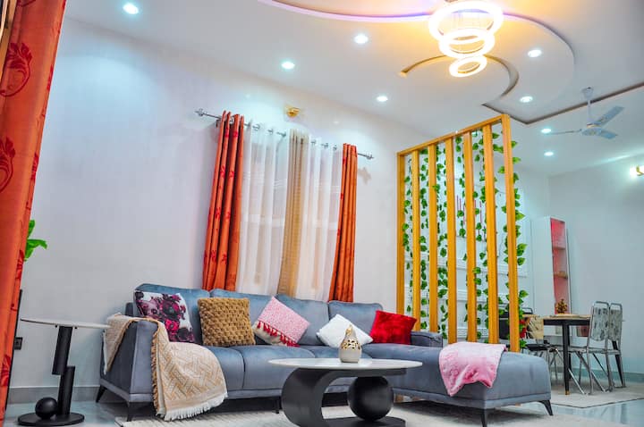 Suite Elyséa : T3 Neuf/6mn Aéroport - Togo