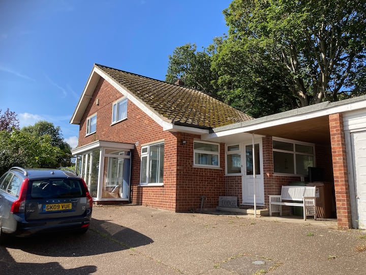 Spacious House Moments From Beach And Town Centre - Cromer Beach