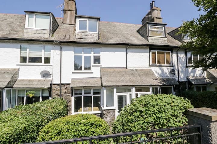 Walker's Cottage, Sleeps 5, 2 Bath, Windermere - Bowness-on-Windermere