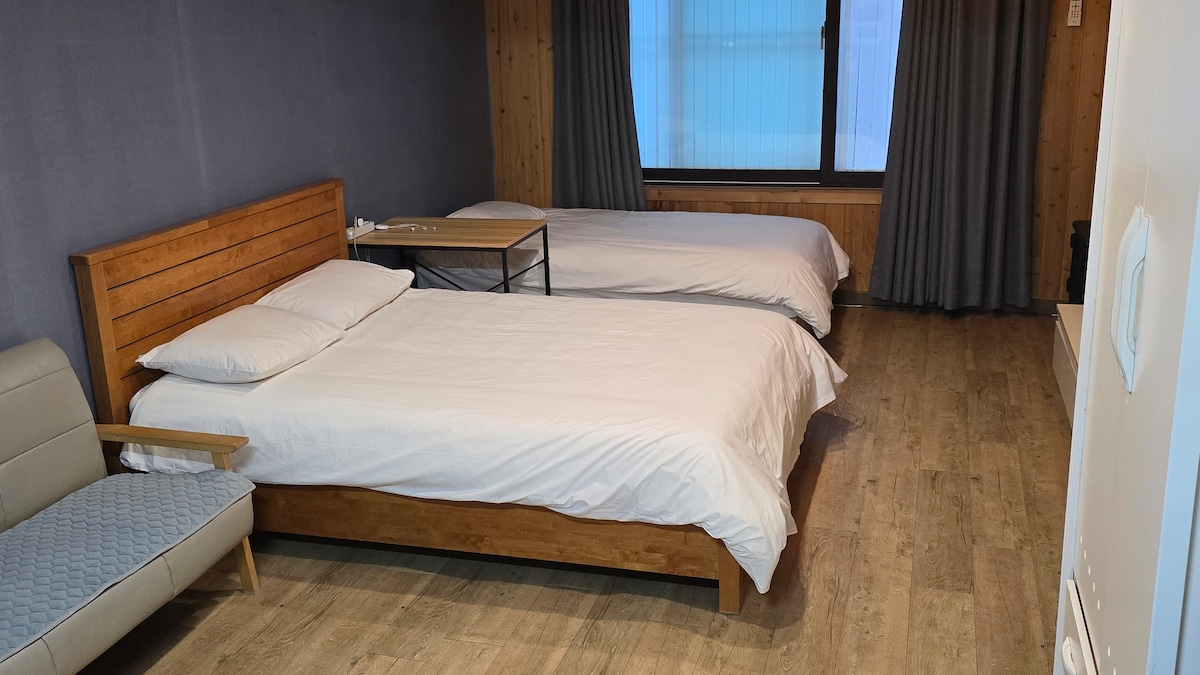 This is SEA STAY Pension near Yangyang Seorak Beach. - Houses for Rent ...