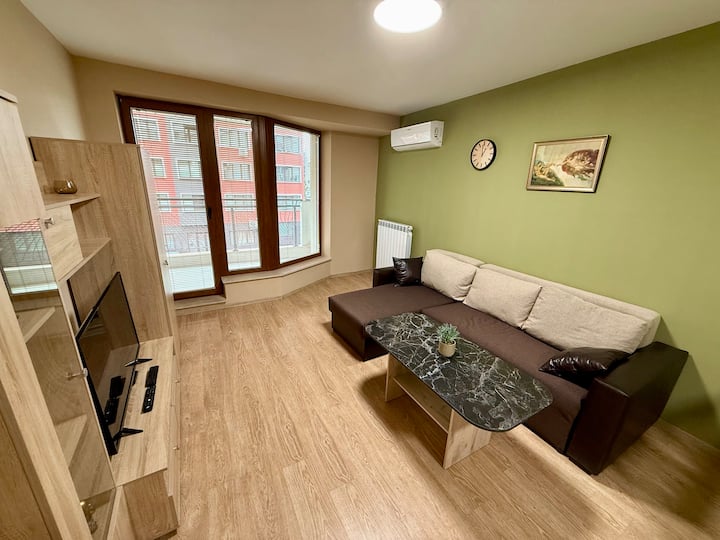 Модерен и светъл апартамент - Sofia