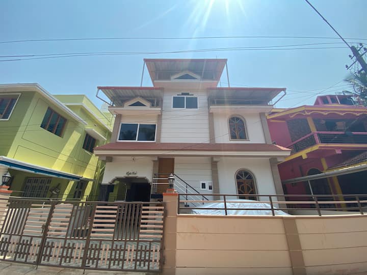 Spandana - Suite - Honnavar