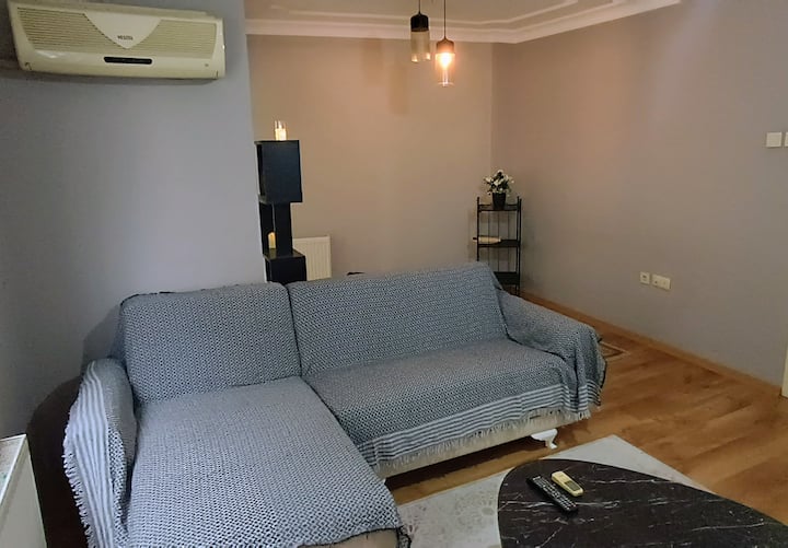 Merkezi Konumda, Rahat Apartman Dairesi - Izmir