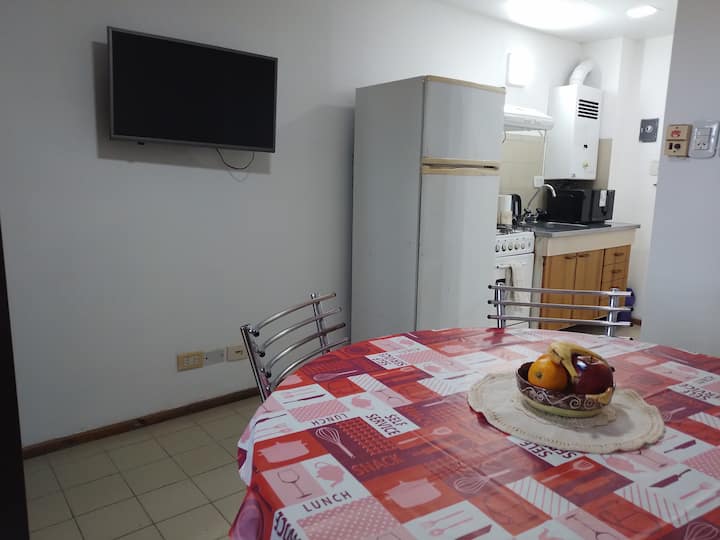 Cómodo Monoambiente, Zona Parque Independencia - Rosario