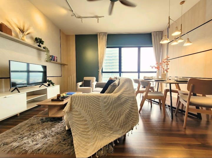 The Softwood Stay By Savee Stay Services 8-10pax - Sungai Buloh