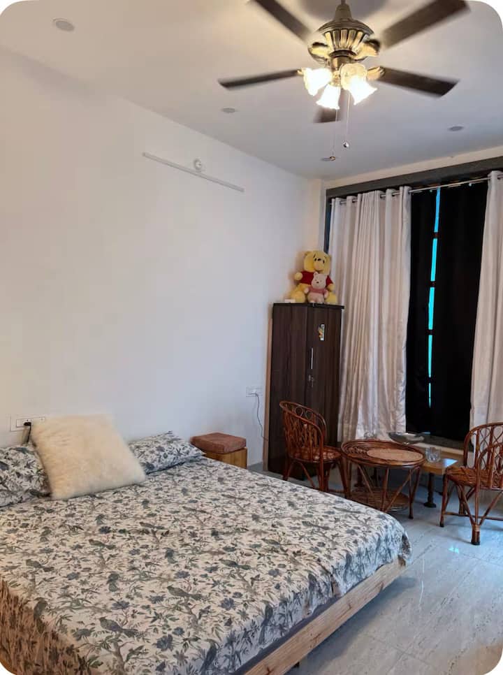 Modern Cozy Home Stay - Kota