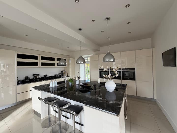 Luxury 5-bed Country Retreat – Oxfordshire - Bicester