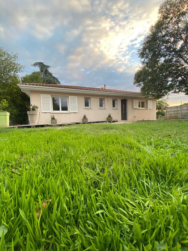 Villa Despiau - 86 M², 3 Chambres, Jardin, Tramway - Mérignac