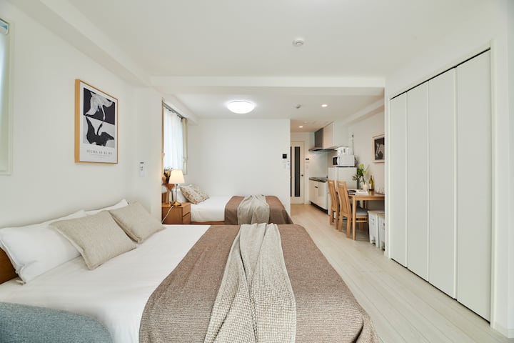 山手线300米家庭公寓【201】：2双人床/电视/厨房/洗衣机/电梯/三田线和山手线-直达池袋新宿 - Ikebukuro