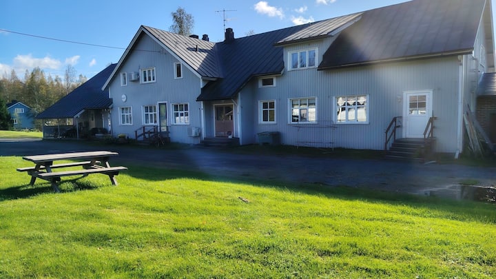 Iso Yläkerta Asunto Vanhalla Koululla - Kankaanpää