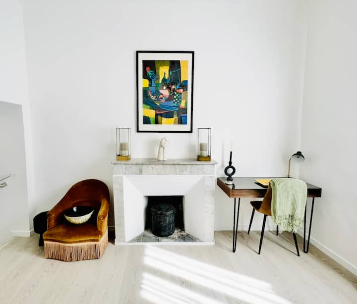 Triplex Avec Terrasse Centre Historique. - Lourmarin