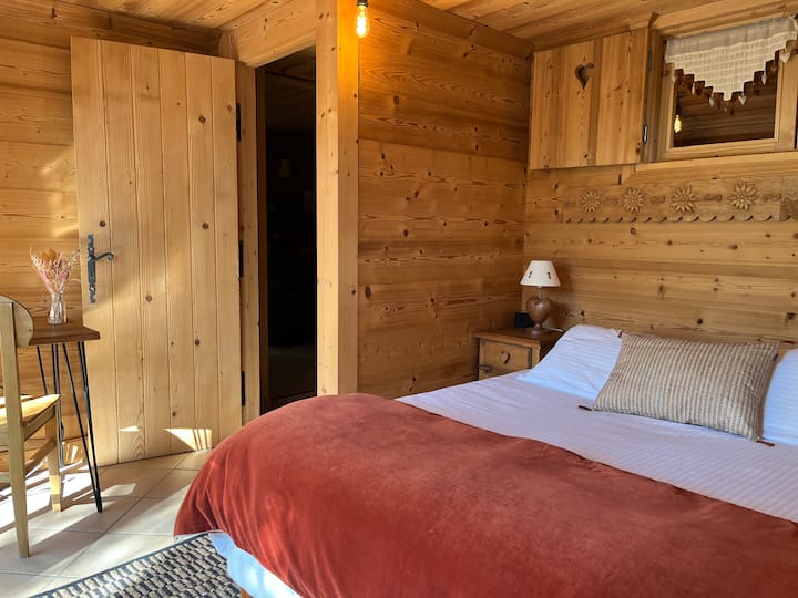 Chambre 4p Montagne, Table D’hôtes, Spa, Ski 12min - Thônes