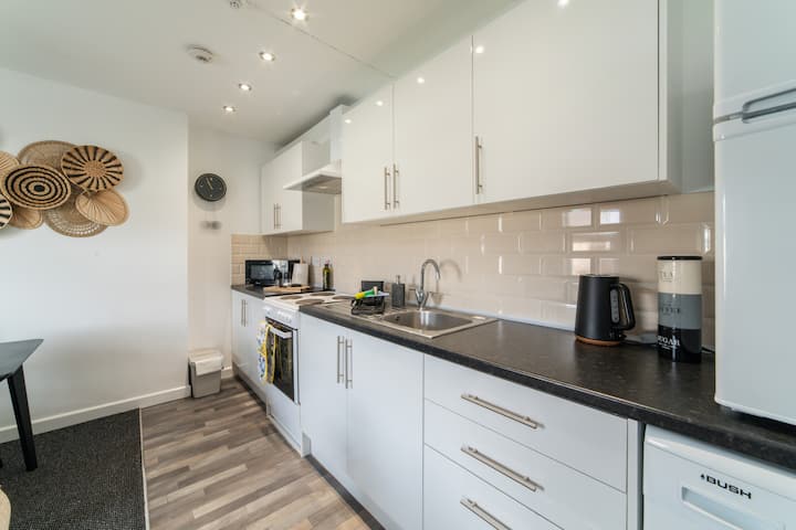 The Cosy 2 Bed, Free Parking - Southport