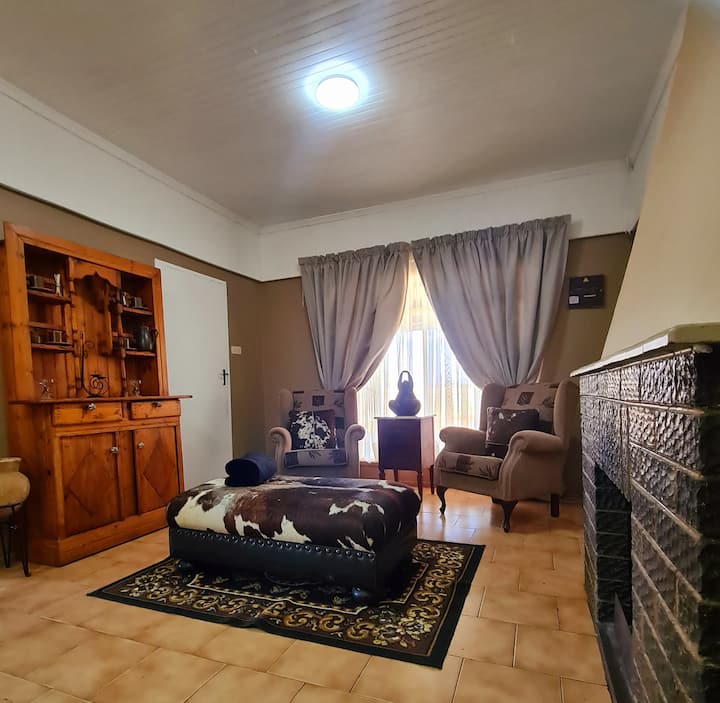 Spacious Family Friendly Self-catering House - Potchefstroom